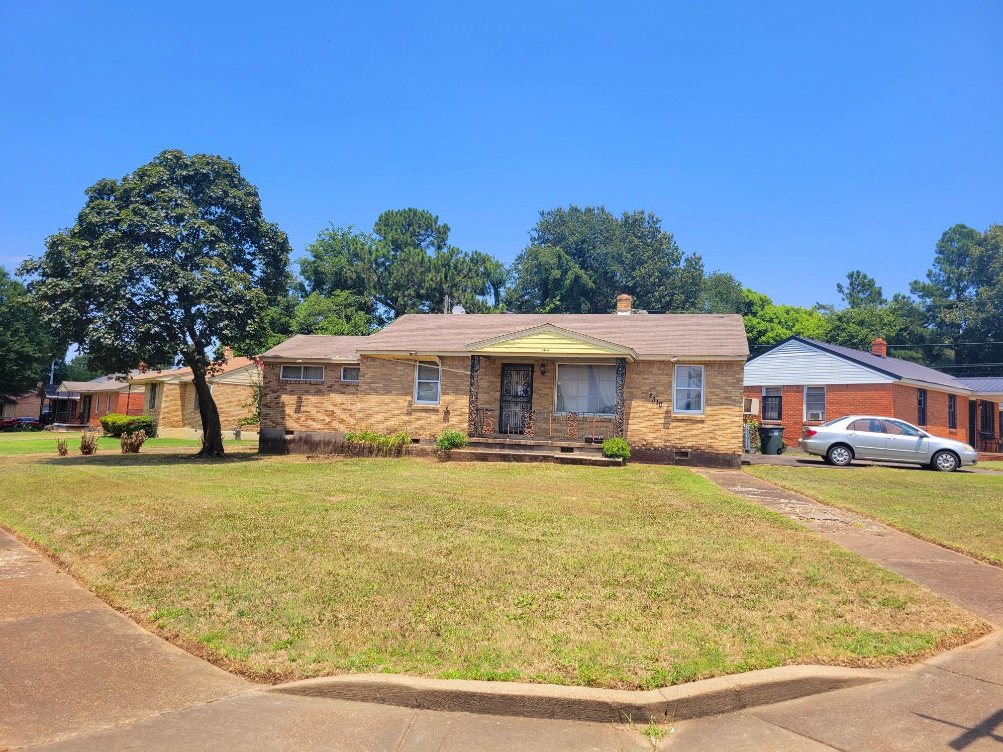 2310 Sparks Rd, Memphis, TN 38106