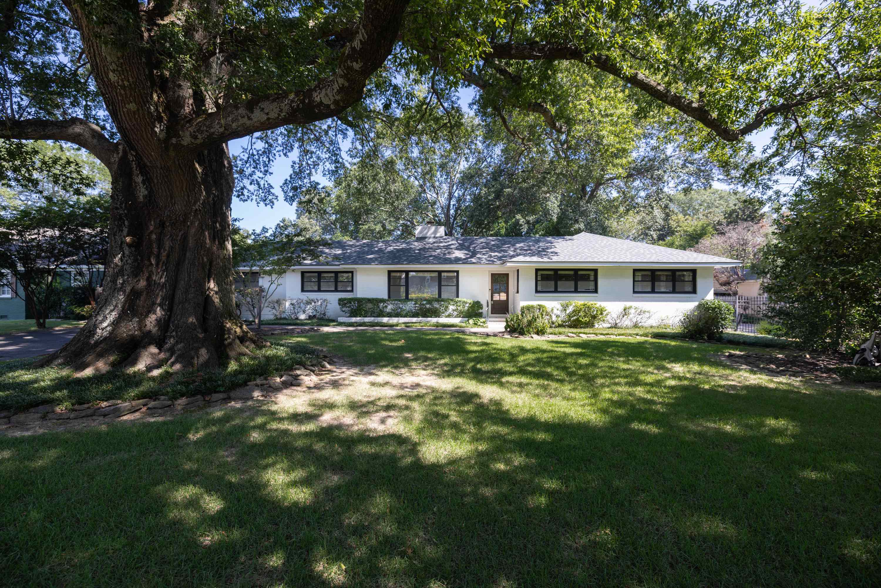 3856 WALNUT GROVE RD, Memphis, TN 38111