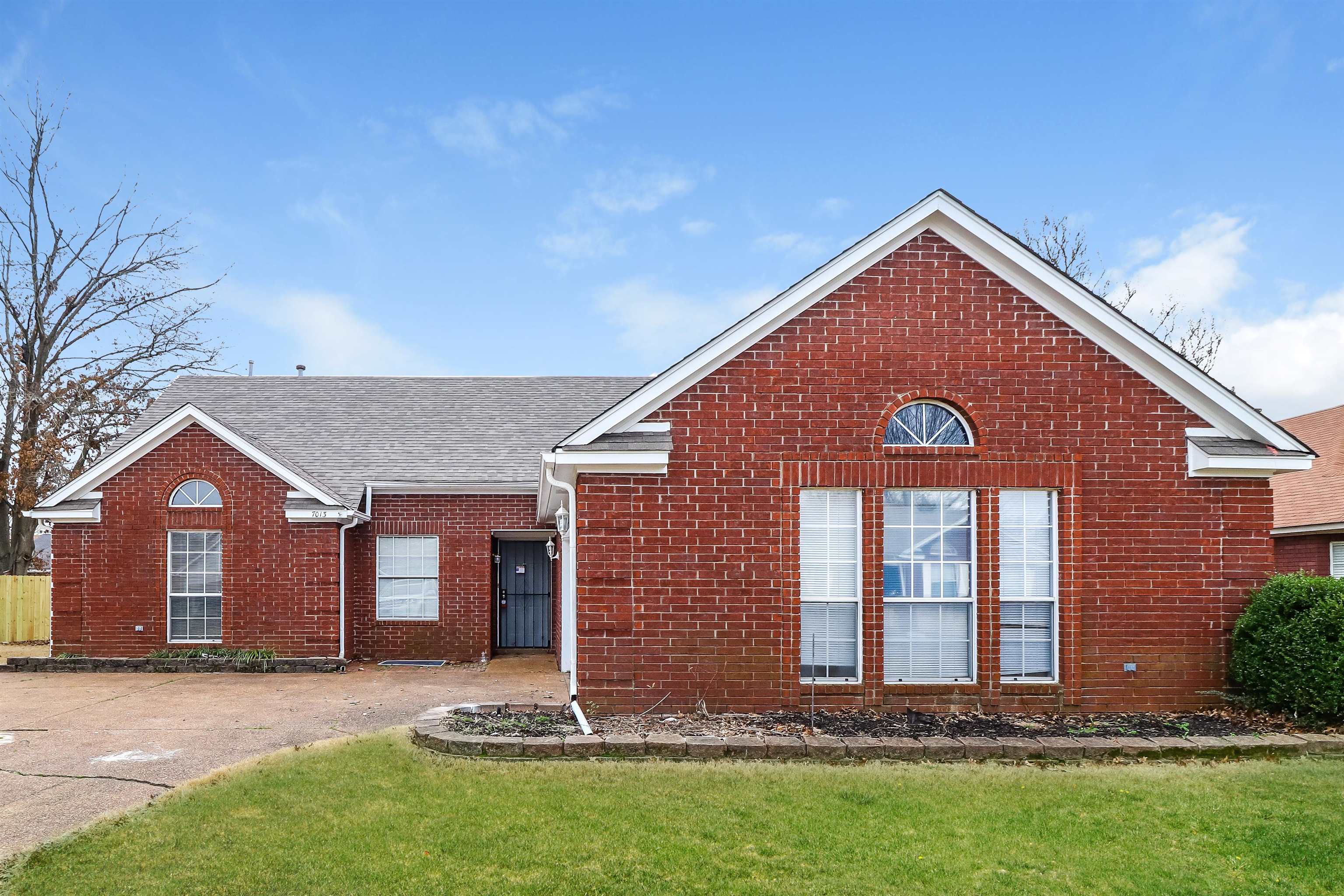 7013 Juanita Cir S, Memphis, TN 38133