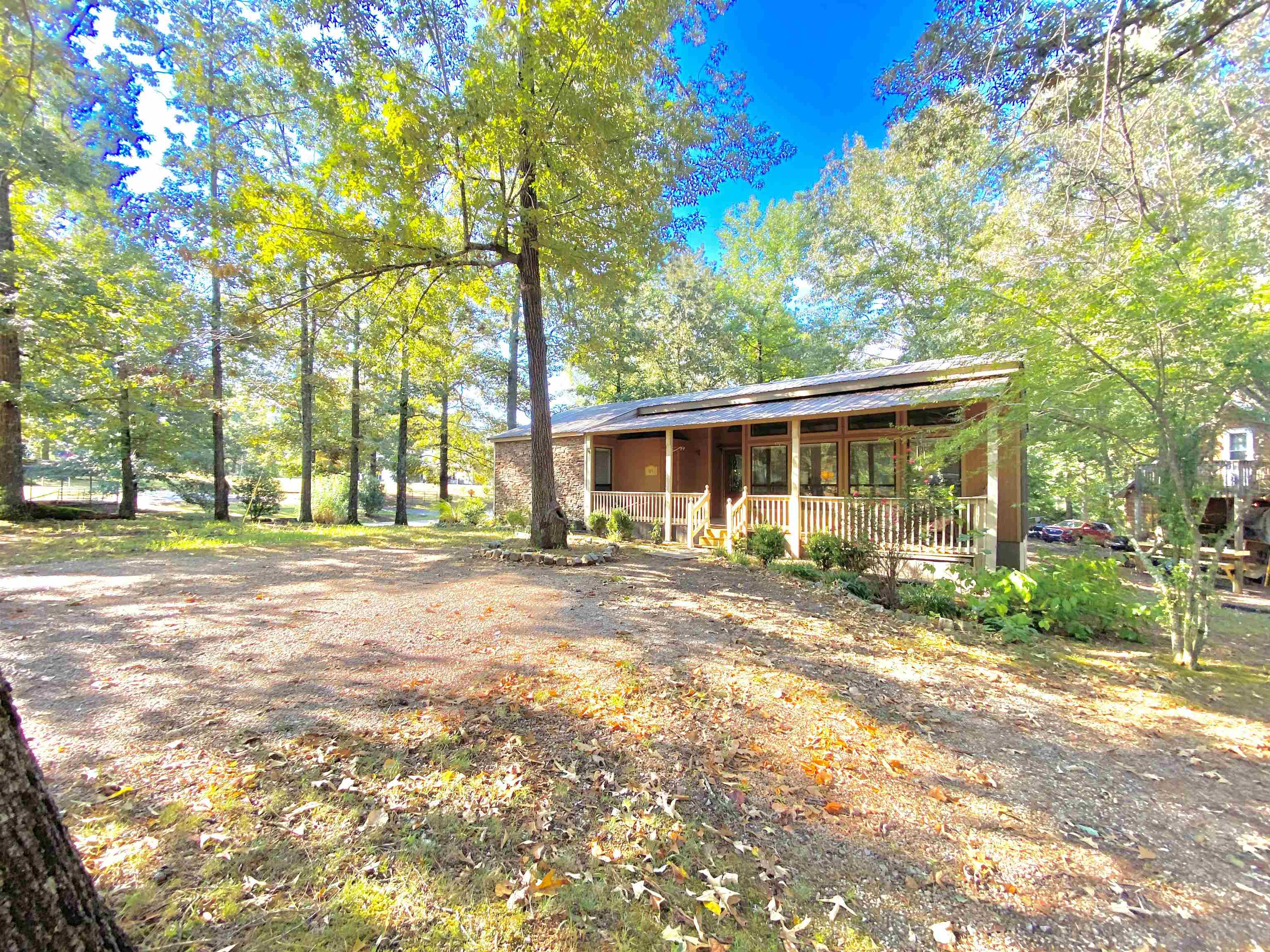 51 GOLFERS LOOP, COUNCE, TN 38326 – Crunk Real Estate Weichert