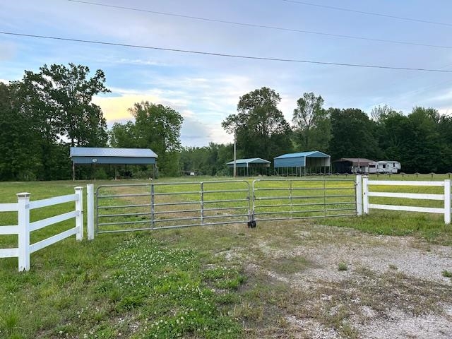 220 CONNIE BETH LN, SAVANNAH, TN 38372 – www.tiffanyjonesrealty.com