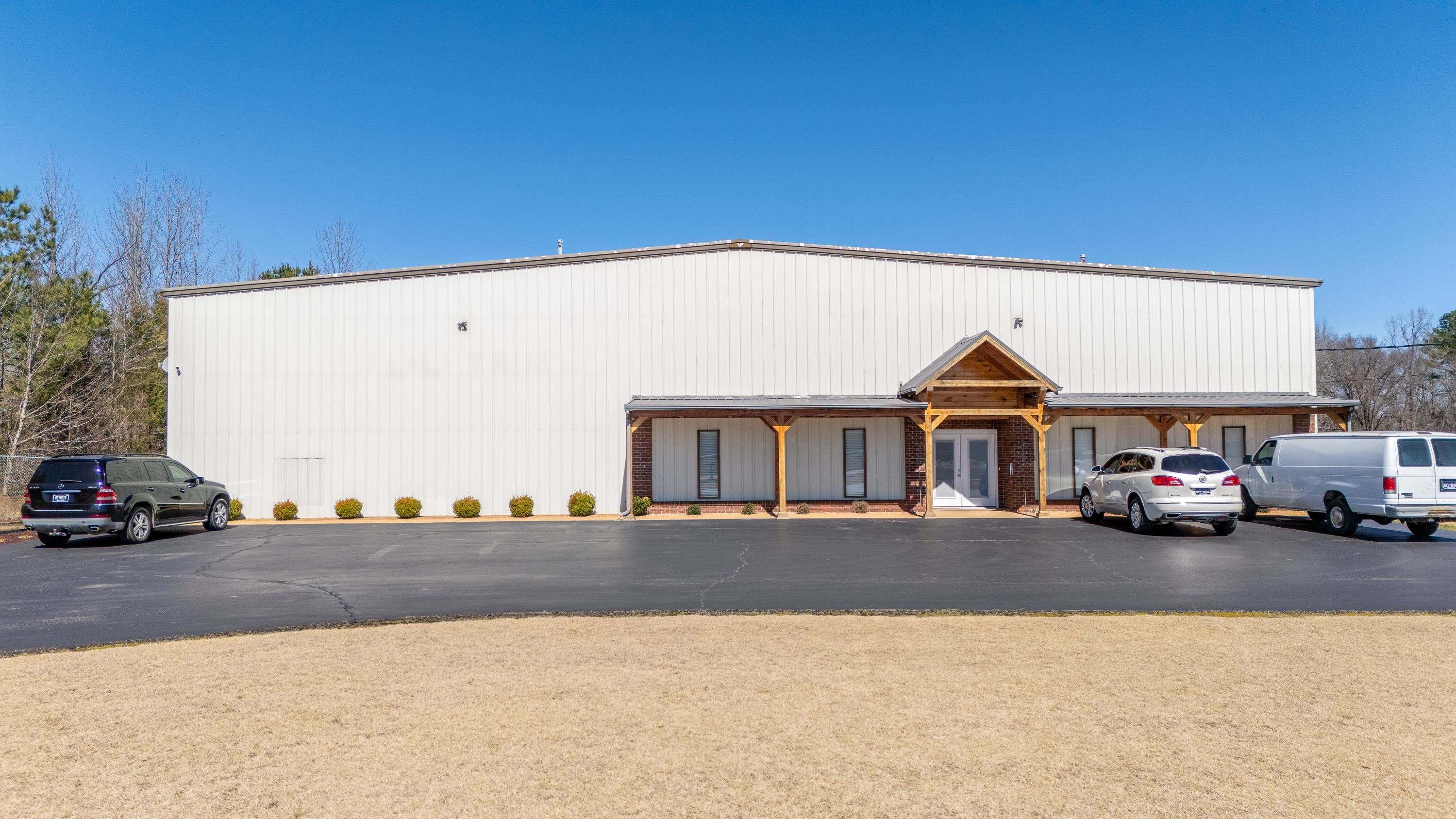 200 INDUSTRIAL RD, SAVANNAH, TN 38372 – Crunk Real Estate Weichert