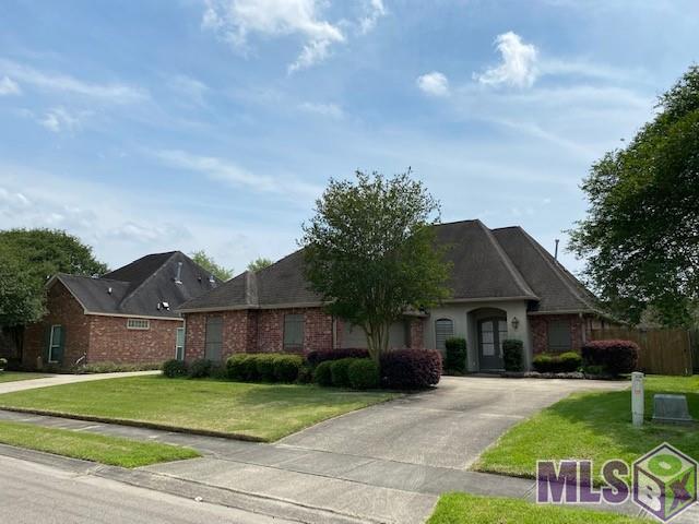 10446 Hillmont Avenue, Baton Rouge, LA 70810 - MLSBOX