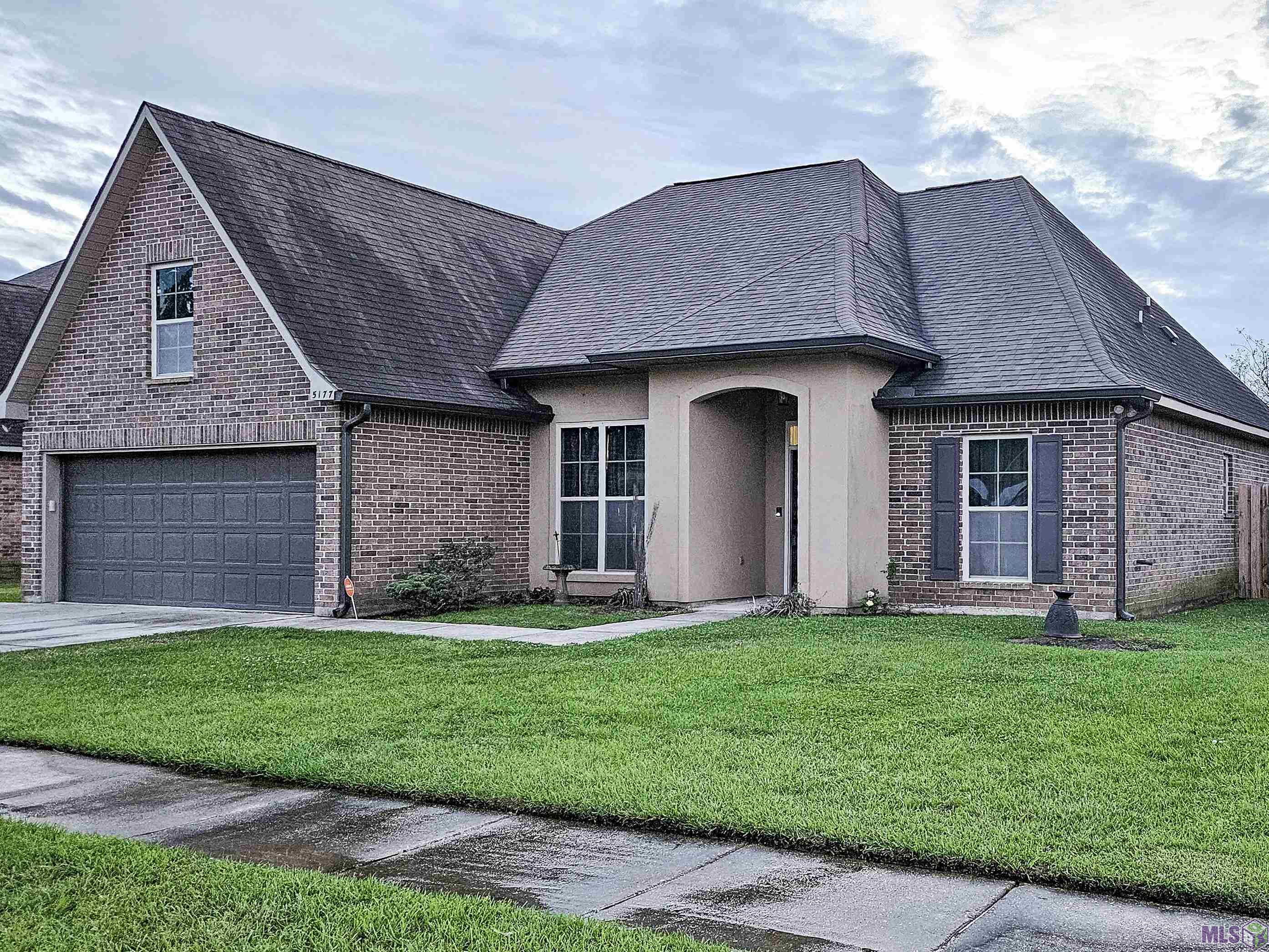 5177 Fox Hunt Drive, Zachary, LA 70791 - MLSBOX