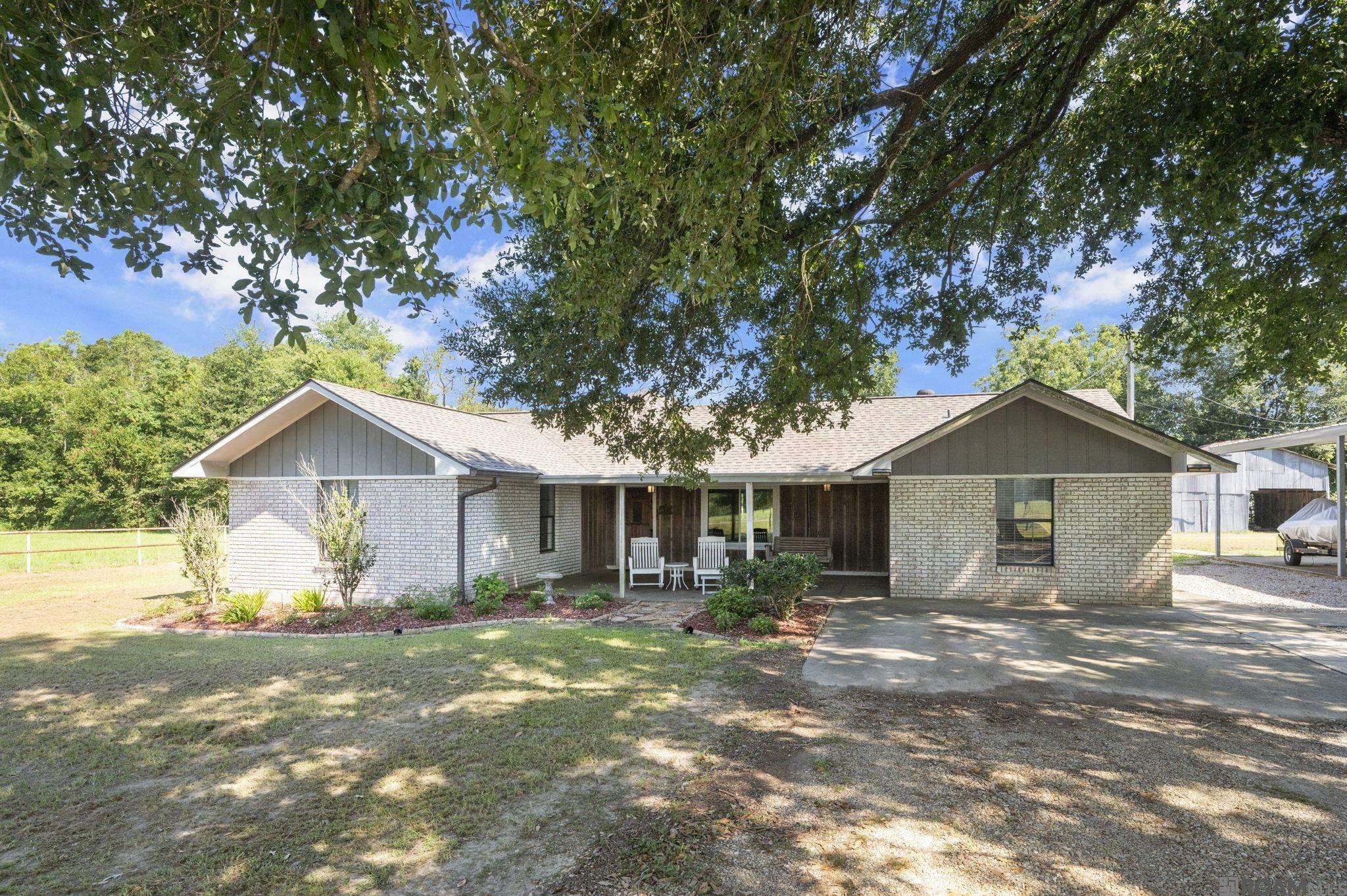 12175 Peairs Rd, Zachary, LA 70791 | MLS # 2025018734