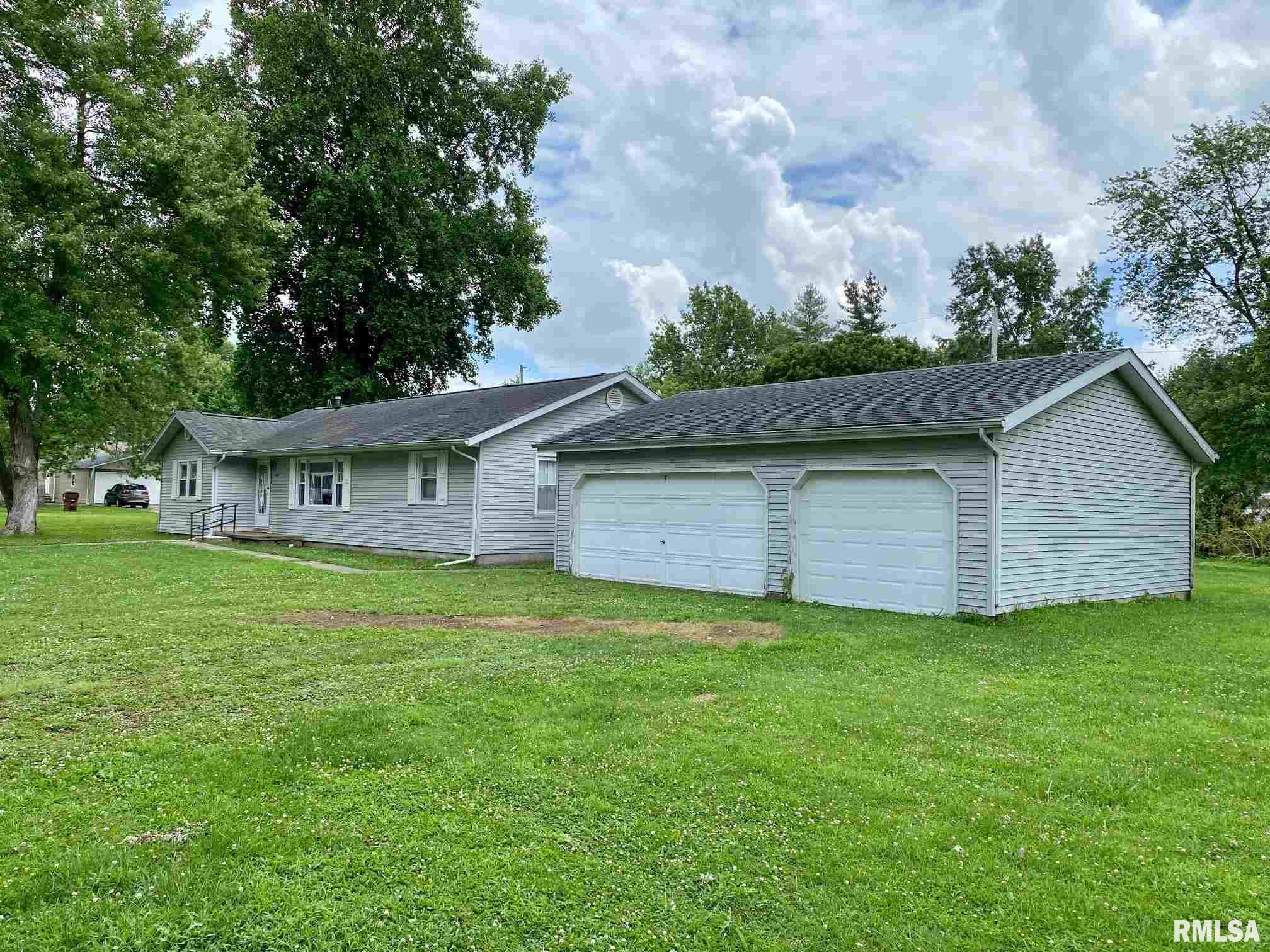 409 Maple Place, Kincaid, IL 62540