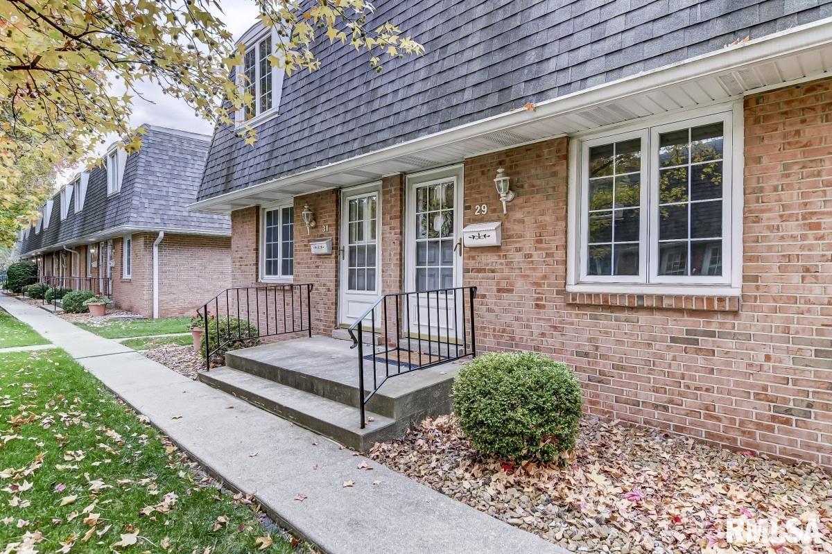 900 S Durkin Drive, Springfield, IL 62704