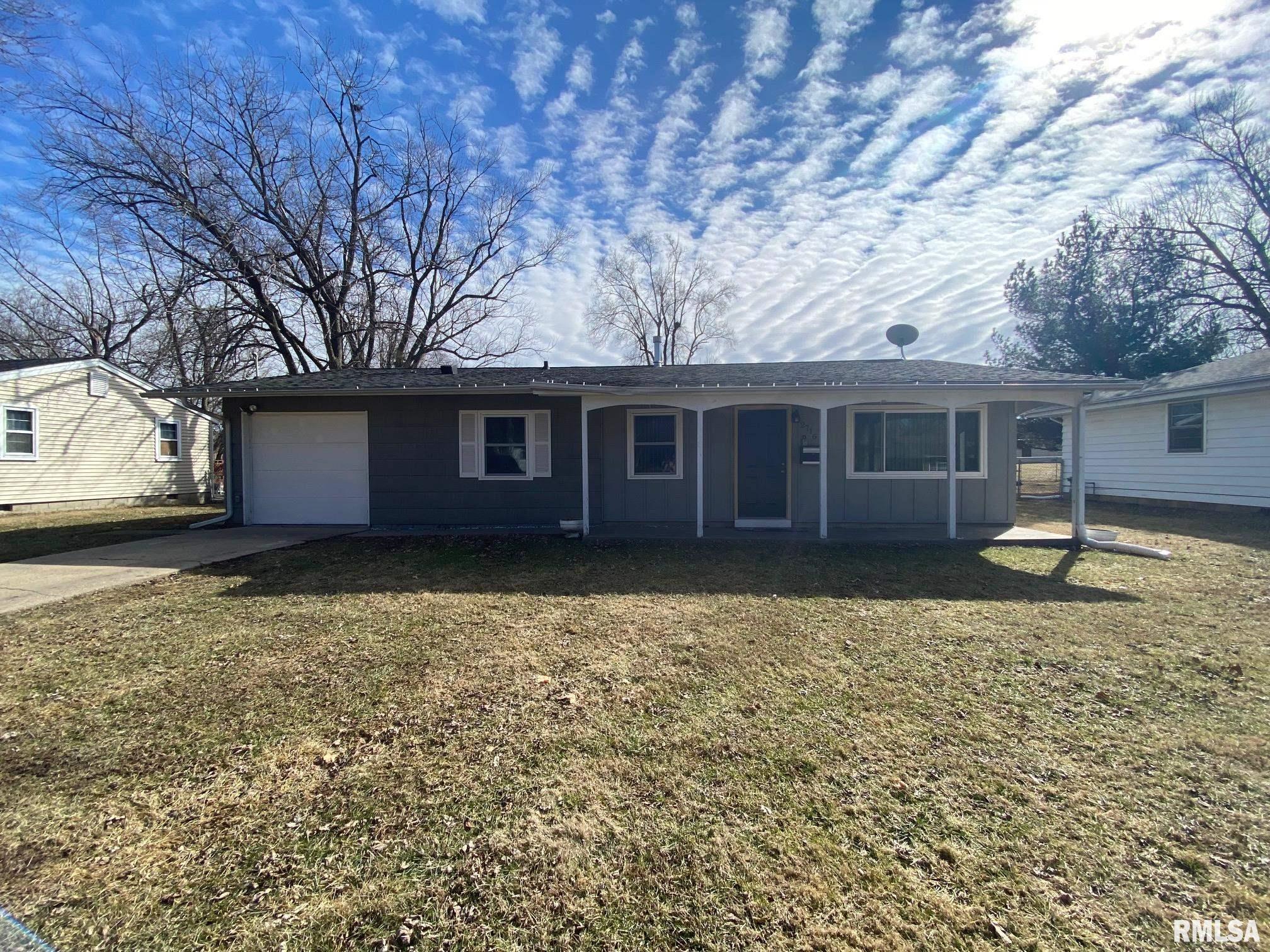 2716 W Scenic Drive, Peoria, IL 61615