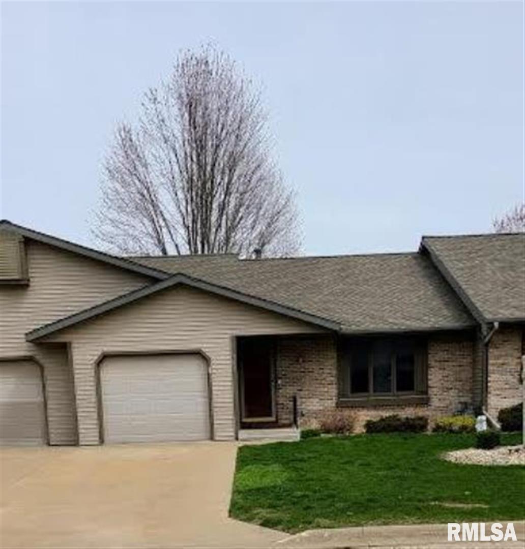 706 Valley View Drive, Fulton, IL 61252